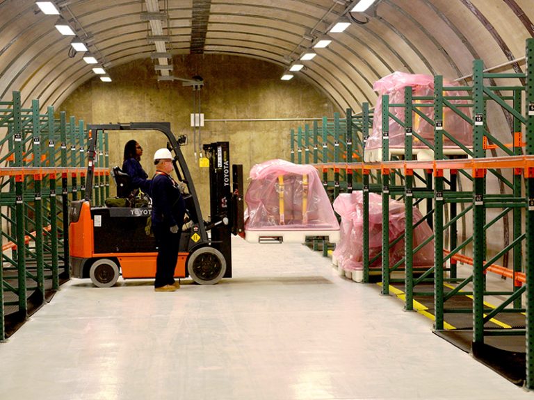 Carretillas elevadoras: tipos y clasificación por uso | Maxim Domenech